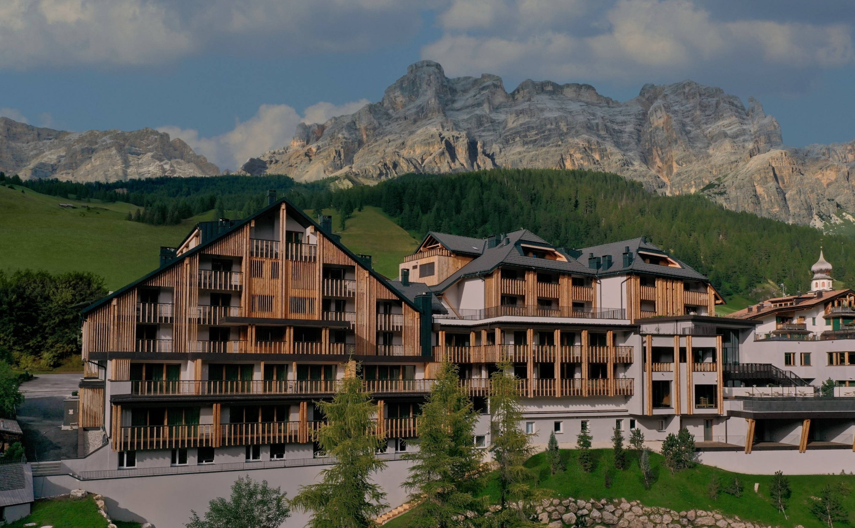 The Luxury Hotel Collection | Curators of Travel